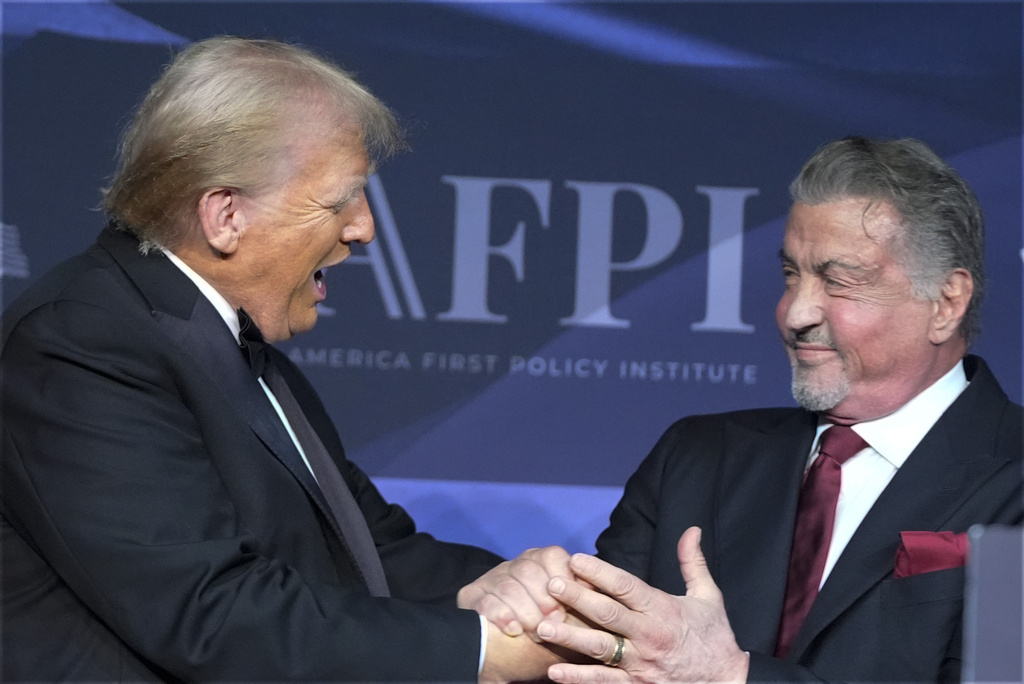 Trump Appoints Stallone, Gibson, Voight As His Hollywood MAGA ...