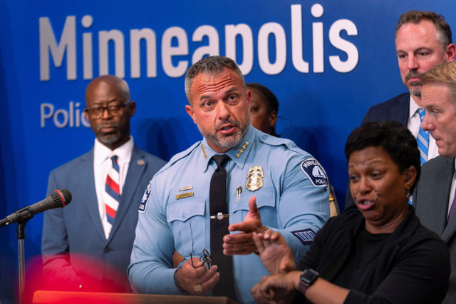 Minneapolis cops go on leave as rioters overwhelm city